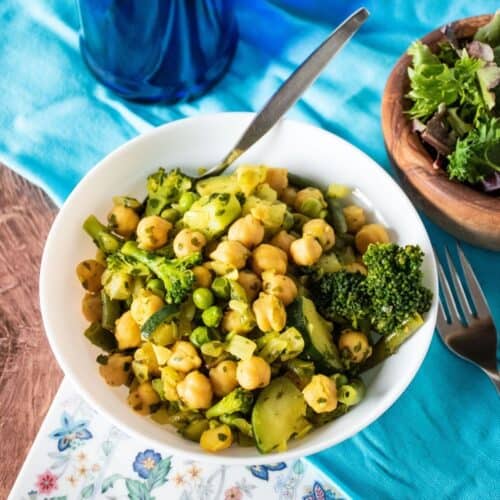 Vegetable Hash with Chickpeas Skillet Dinner - Being Nutritious